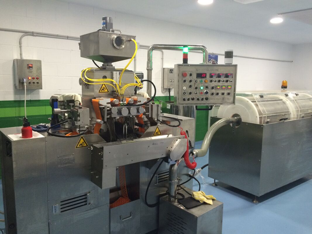 R & D Pharmaceutical Softgel Encapsulation Machine With Small capacity S403