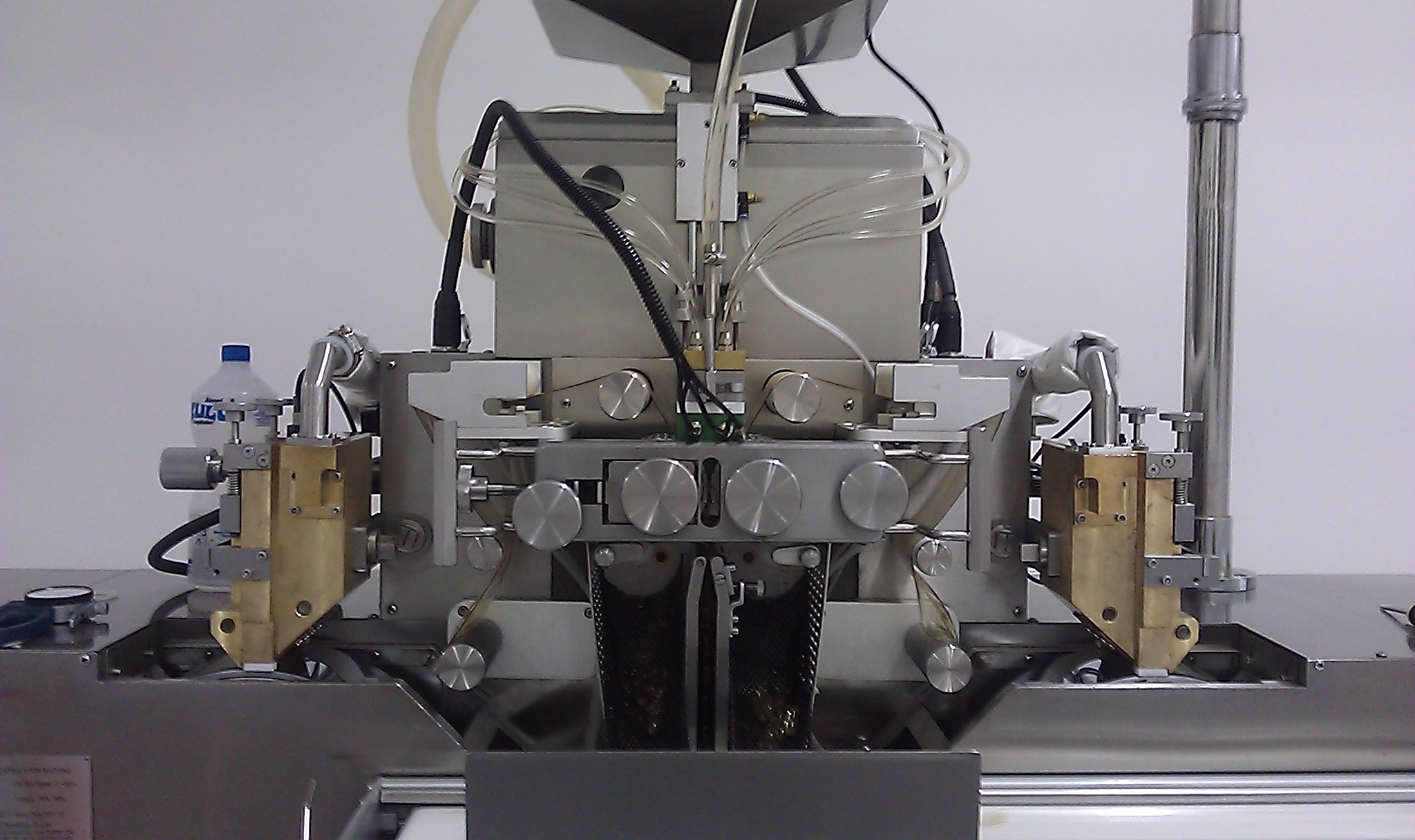 Auto Soft Capsule Making Machine , Soft Gel Capsule Machine With ...