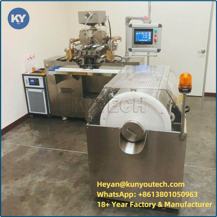 0.5 and 0.68 inch paintball manufacturing machine For CS Game S403PB